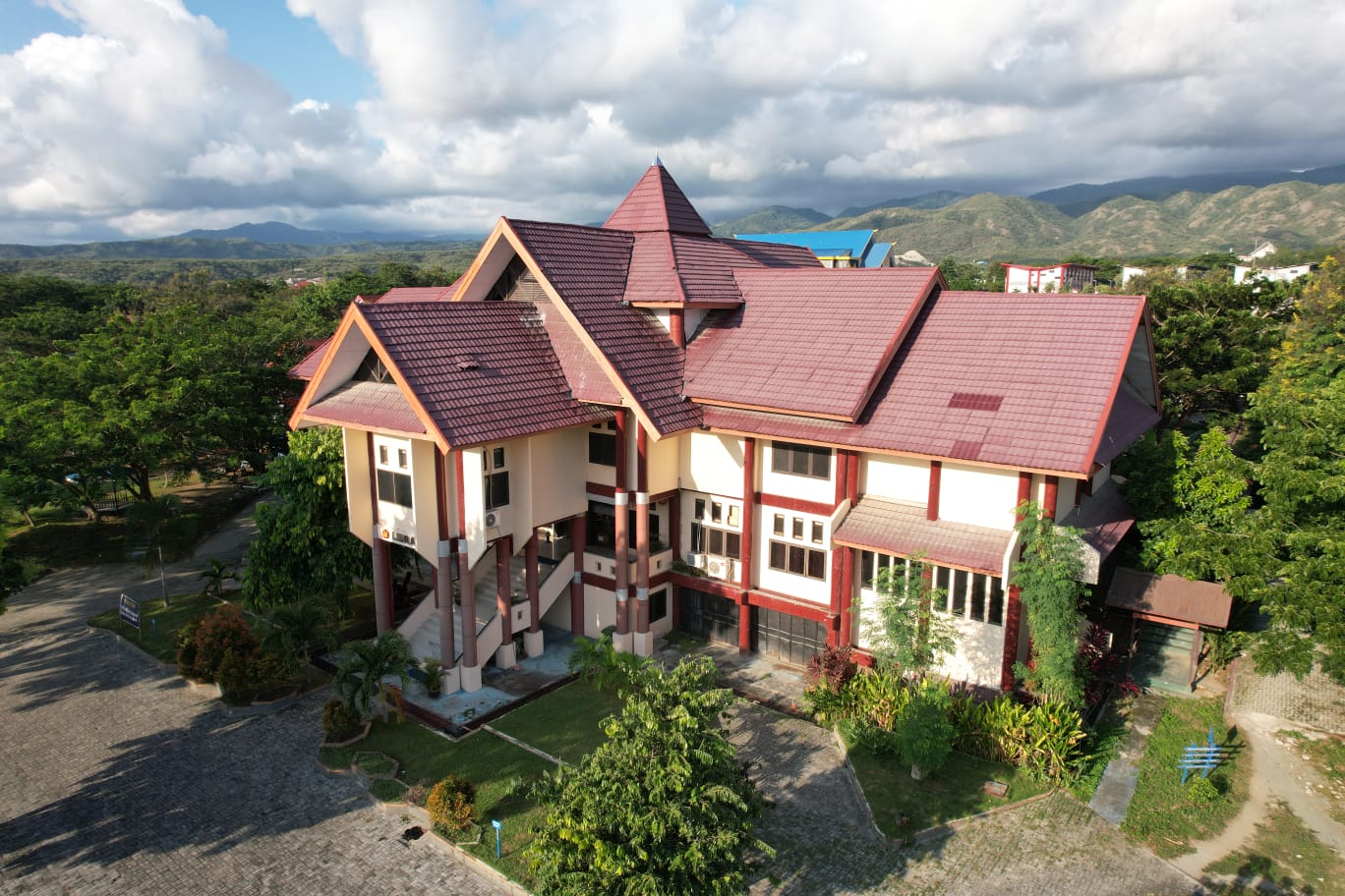 Perpustakaan Universitas Tadulako – NPP 7271032D2000001